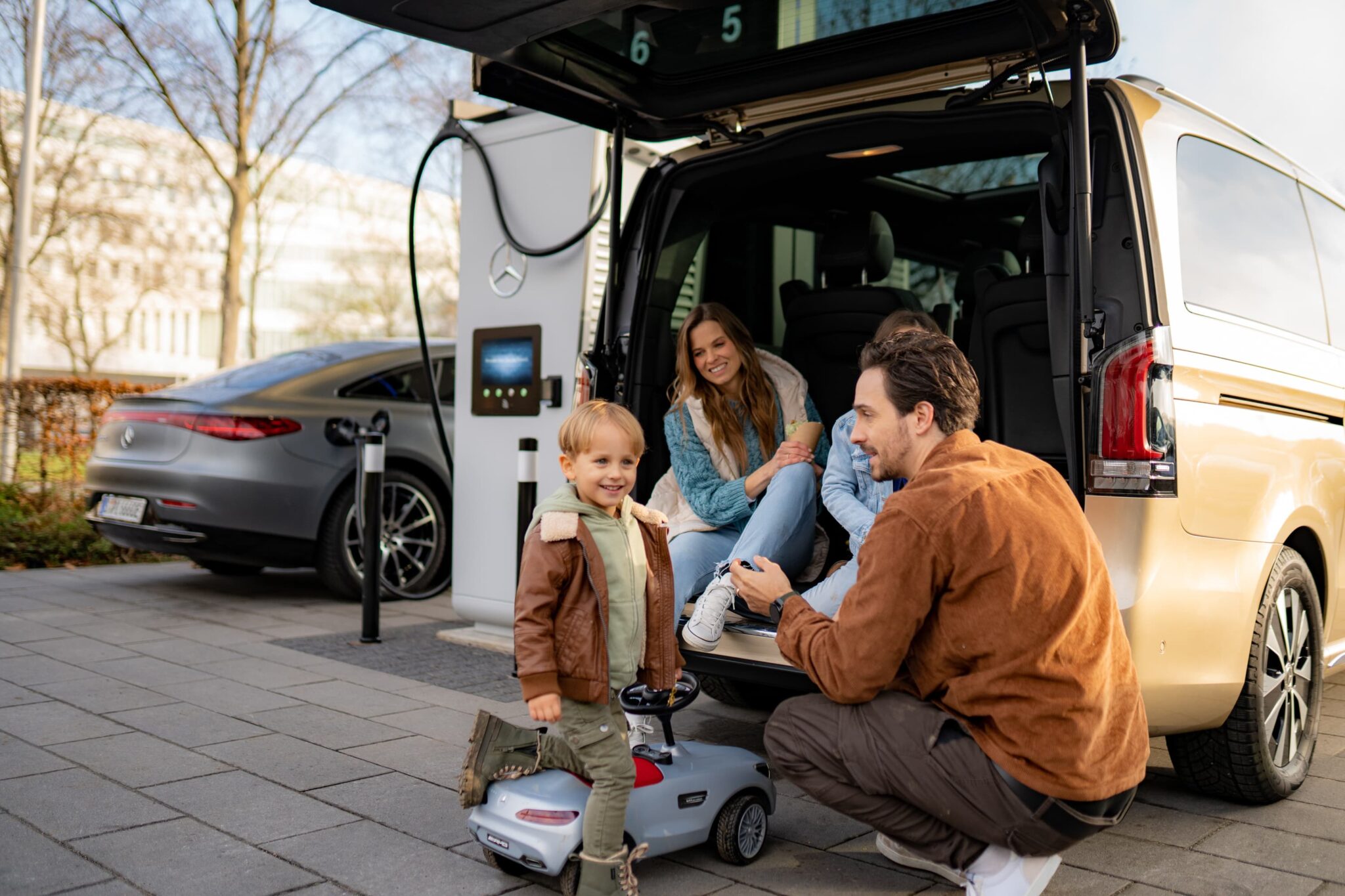 Home - Mercedes-Benz High Power Charging - Mercedes-Benz High Power ...